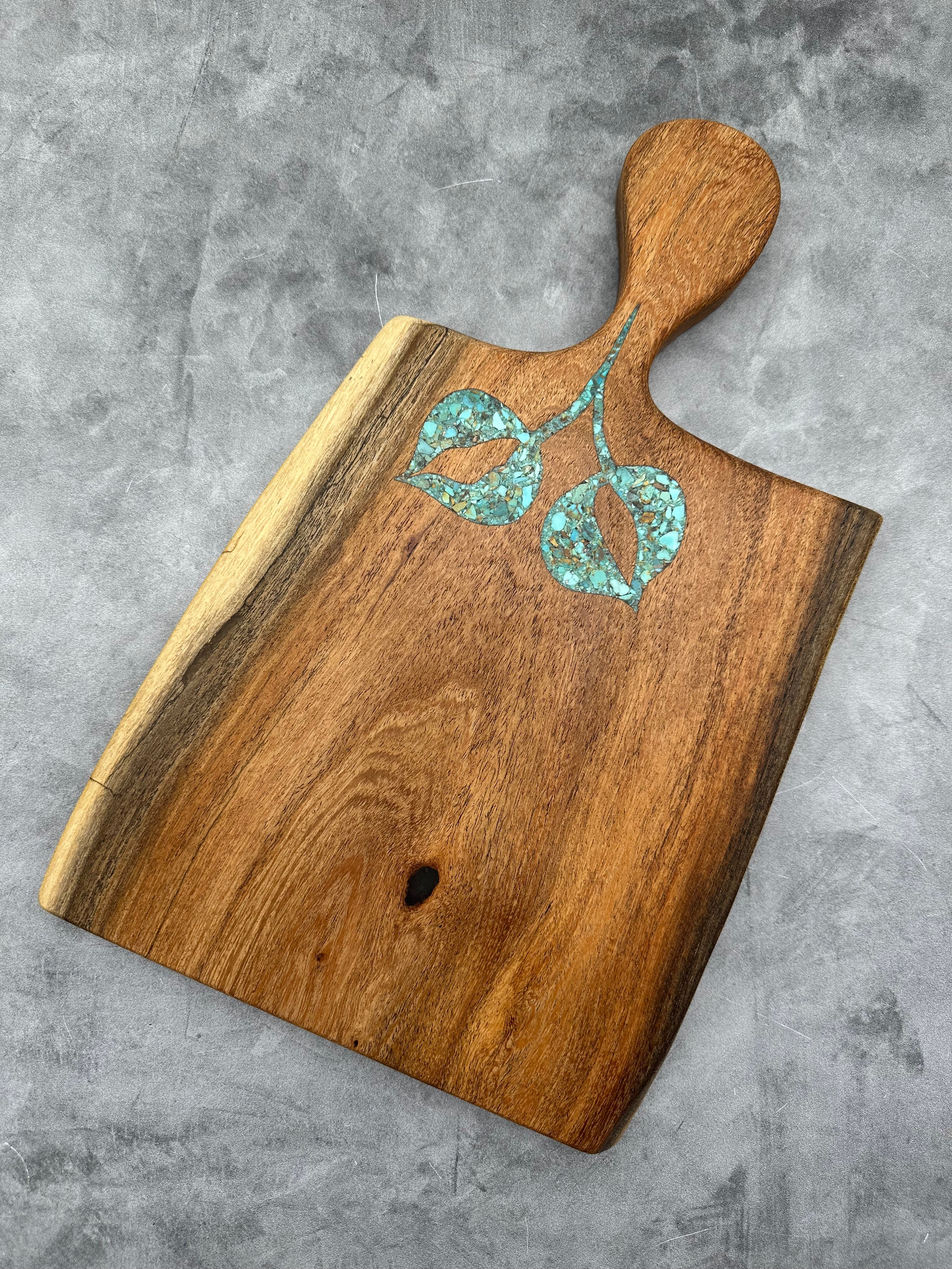 Cutting board with handle ~ leaves design – Cielo Handcrafted